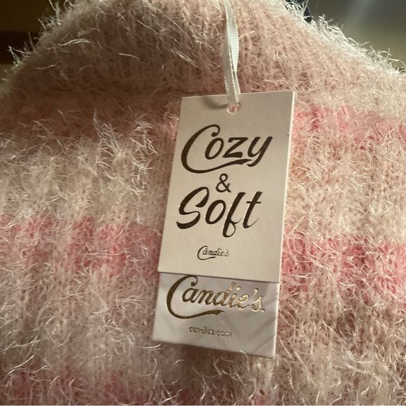 Candie's | Sweaters | Very Soft Looking And Soft Feeling Nwt Sweater ...